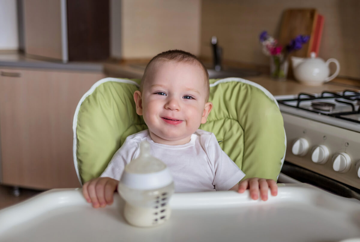 Wat mag een baby van 4 maanden eten?